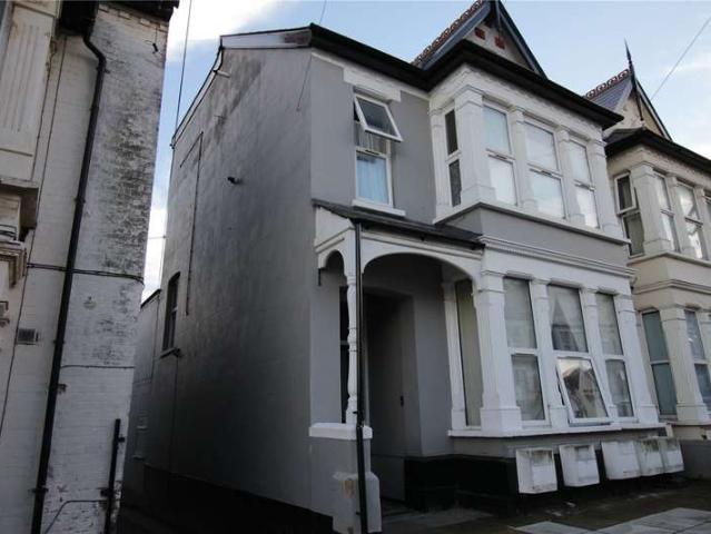 1 Bedroom Flat