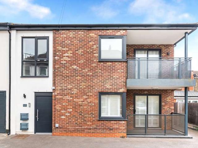 1 Bedroom Flat