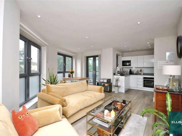 1 Bedroom Flat
