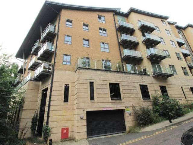 1 Bedroom Flat