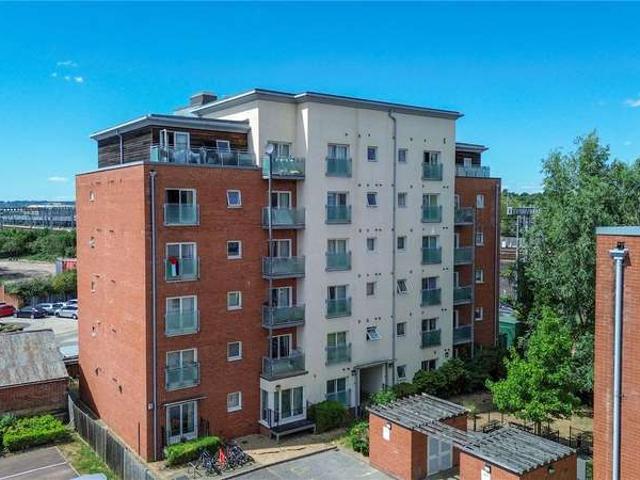 1 Bedroom Flat