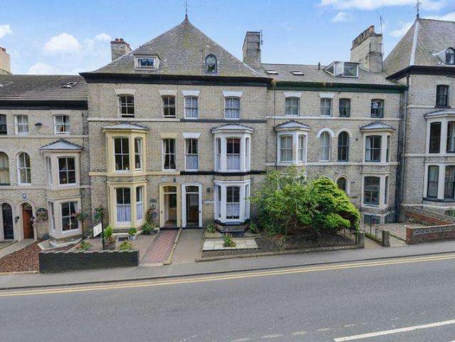 1 Bedroom Flat
