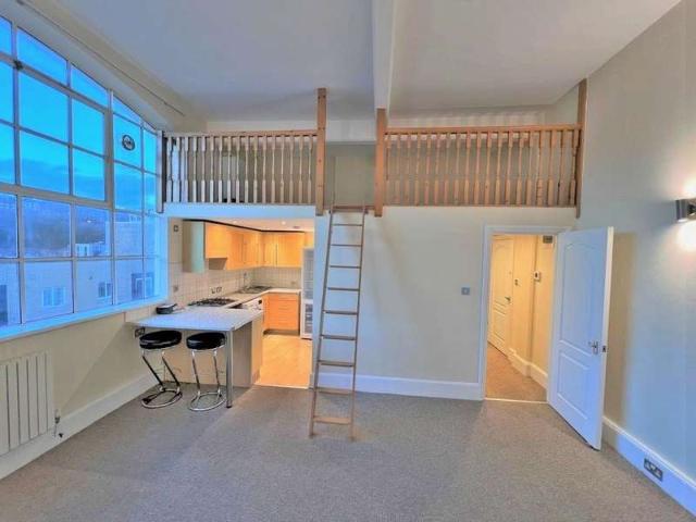 1 Bedroom Flat