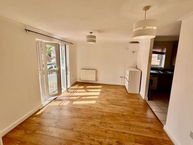 1 Bedroom Flat