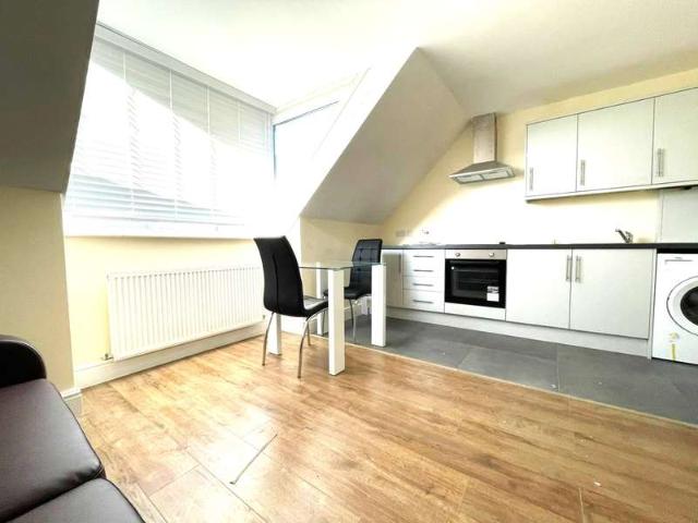 1 Bedroom Flat