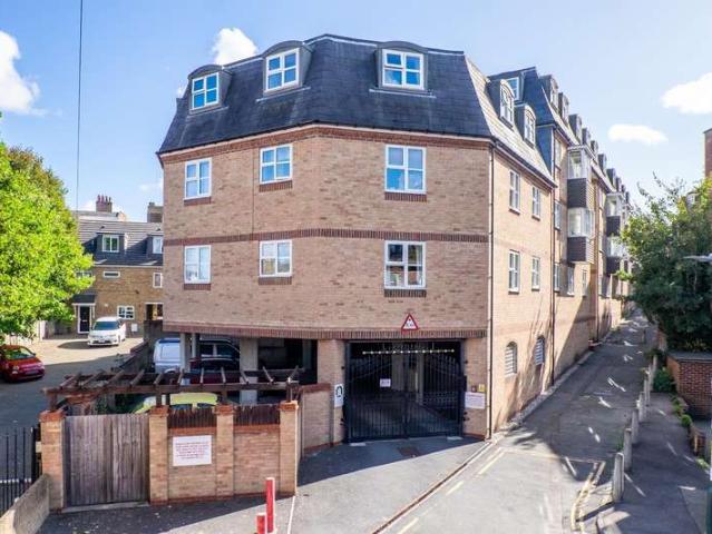 1 Bedroom Flat