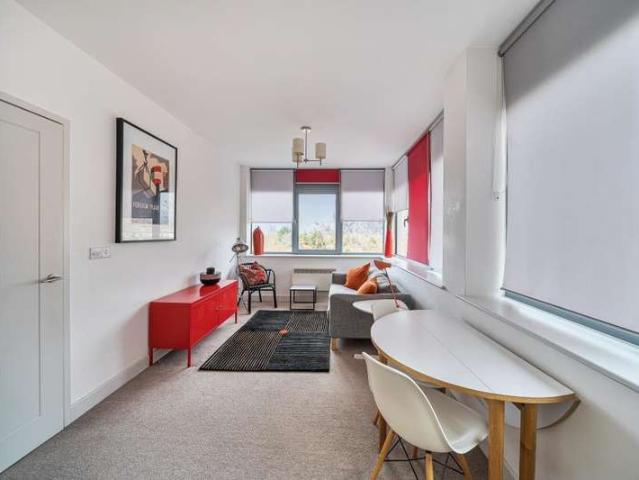 1 Bedroom Flat