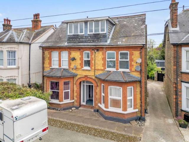1 Bedroom Flat