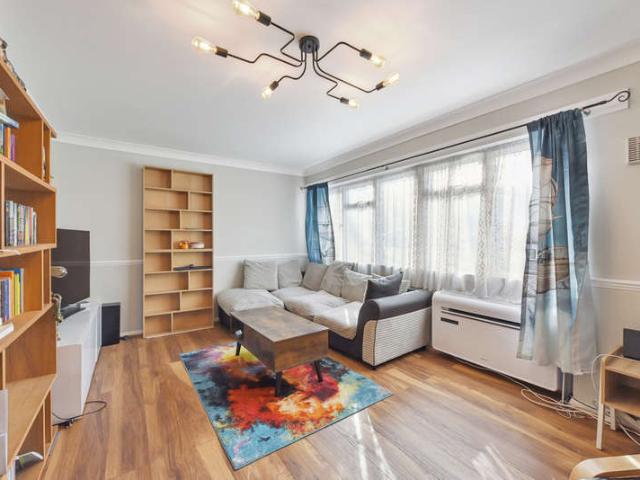 1 Bedroom Flat