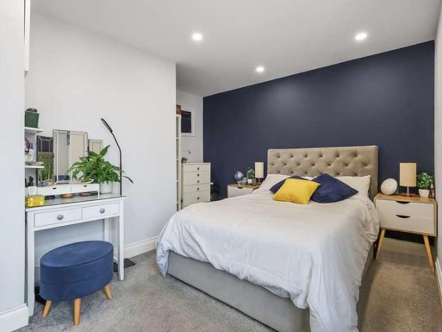 1 Bedroom Flat