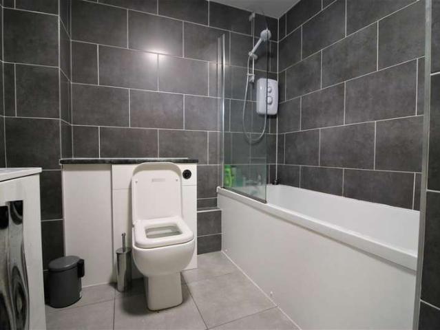 1 Bedroom Flat