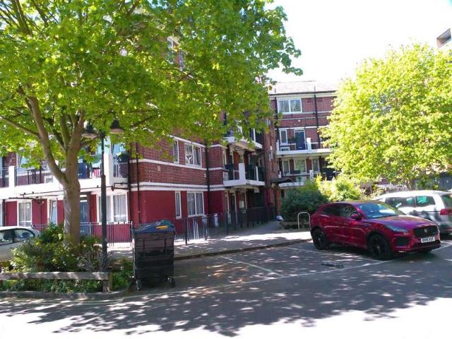 1 Bedroom Flat
