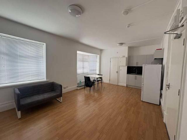 1 Bedroom Flat
