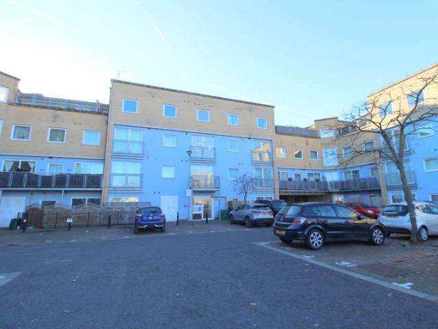 1 Bedroom Flat