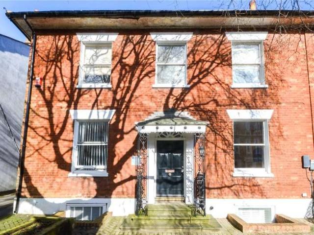 1 Bedroom Flat
