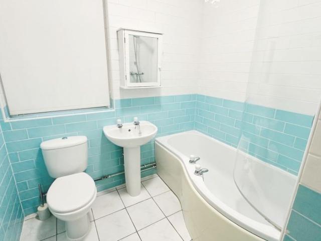 1 Bedroom Flat, The Drive, Hove