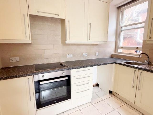 1 Bedroom Flat, The Drive, Hove