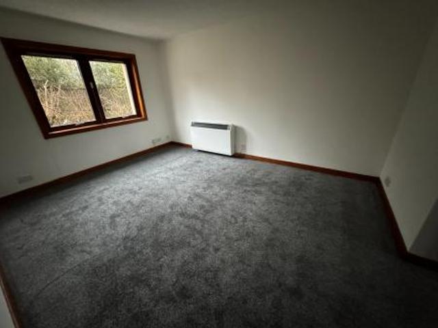 1 bedroom Flat To Let