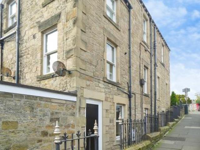 1 bedroom Flat To Let