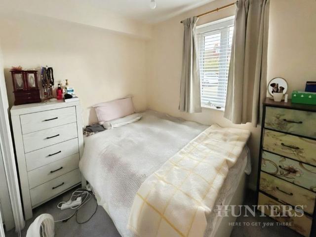 1 bedroom Flat To Let