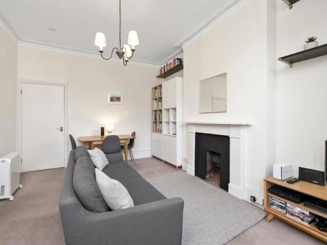 1 Bedroom Flat To Let