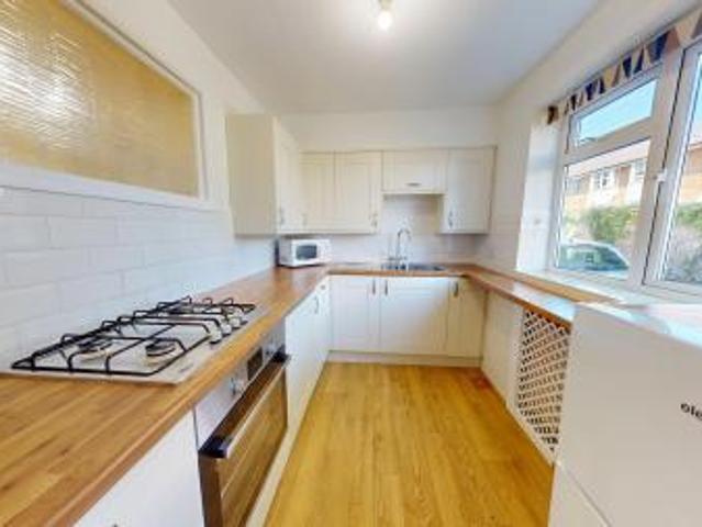 1 bedroom Flat To Let