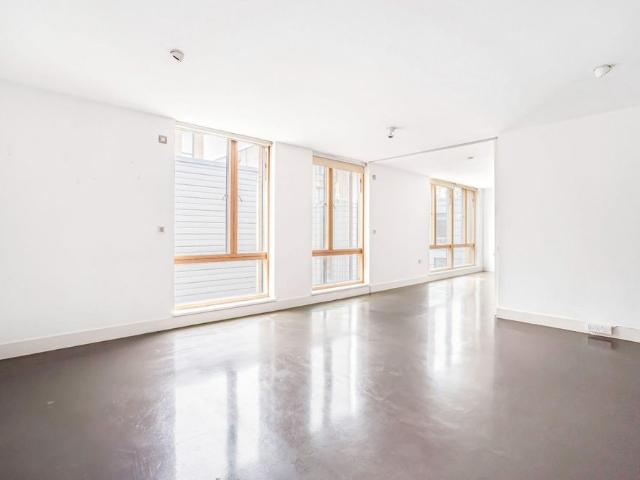 1 bedroom Flat To Let