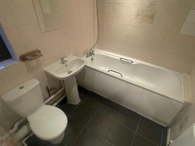 1 Bedroom Flat To Let