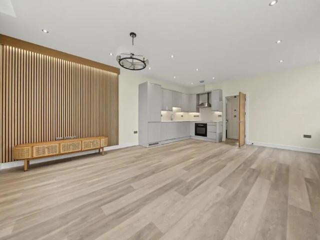 1 bedroom flat to let