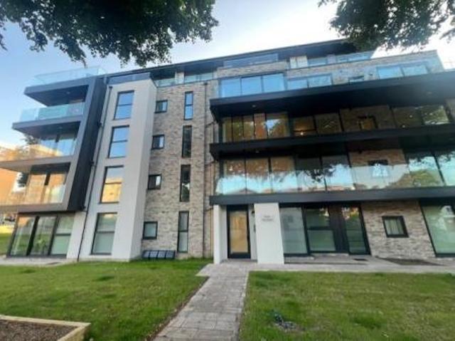 1 bedroom Flat To Let