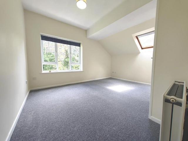 1 bedroom Flat To Let