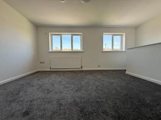 1 bedroom Flat To Let