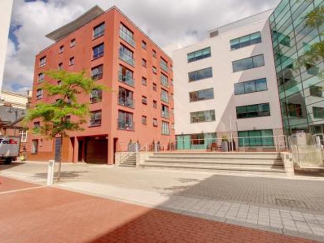 1 bedroom Flat To Let