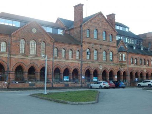 1 bedroom Flat To Let
