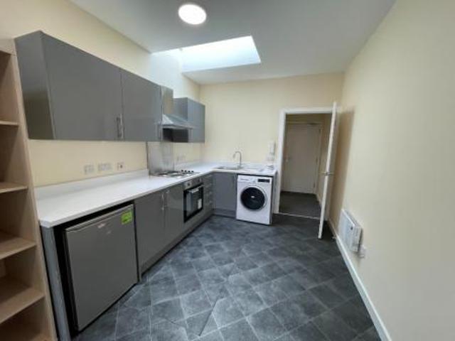 1 bedroom Flat To Let