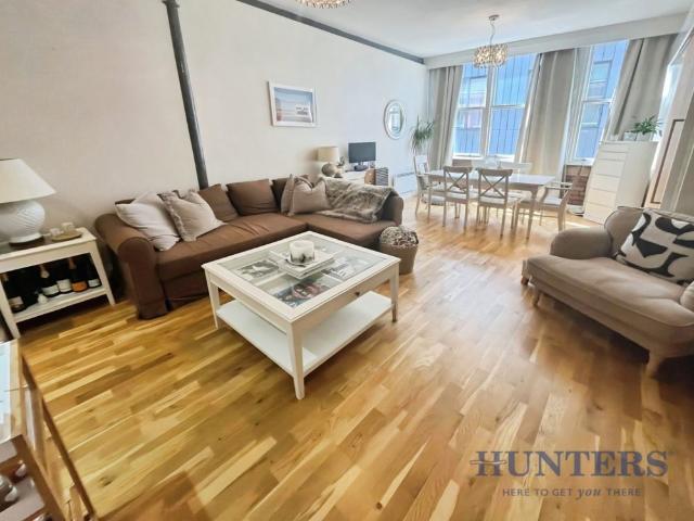 1 bedroom Flat To Let