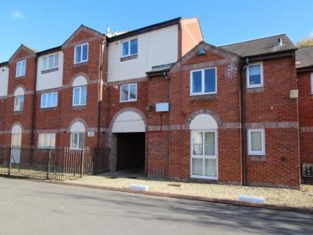1 bedroom Flat To Let