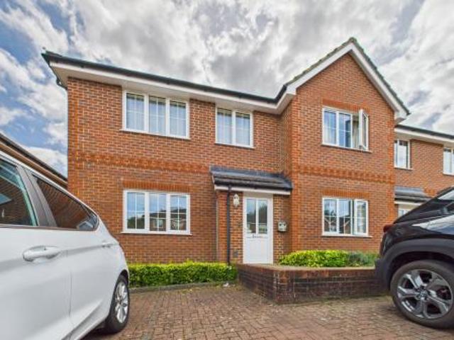 1 bedroom Flat To Let