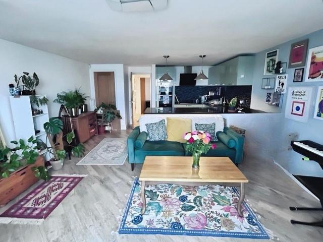 1 bedroom Flat To Let