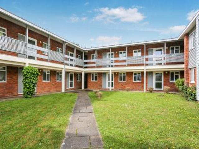 1 bedroom Flat To Let