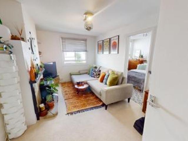 1 bedroom Flat To Let