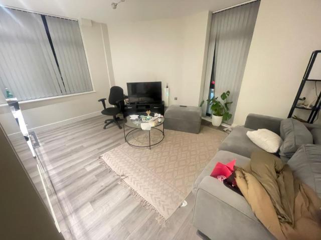 1 Bedroom Flat To Let