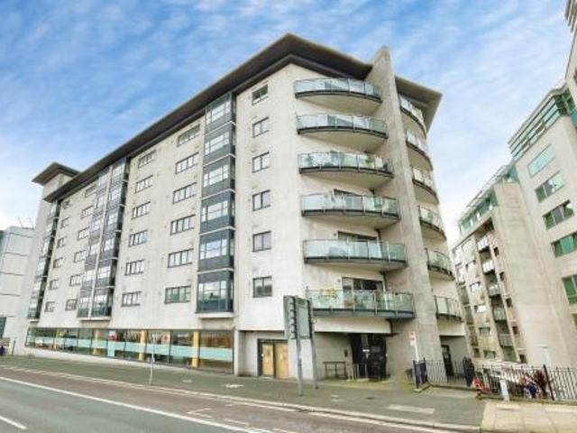 1 bedroom Flat To Let