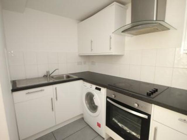 1 bedroom Flat To Let