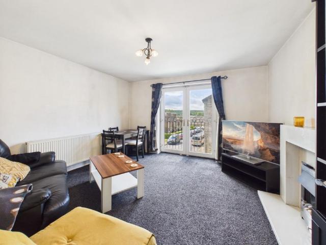 1 bedroom Flat To Let
