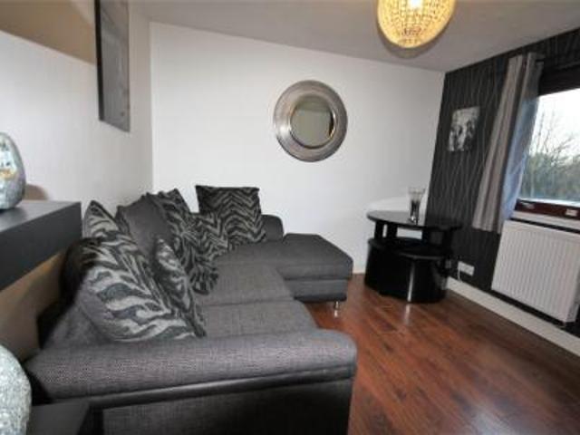 1 bedroom Flat To Let