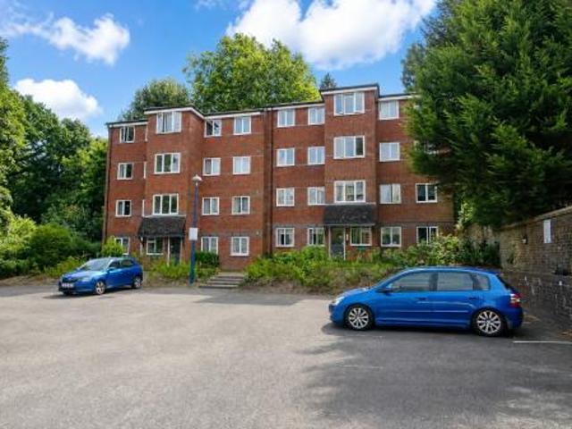 1 bedroom Flat To Let