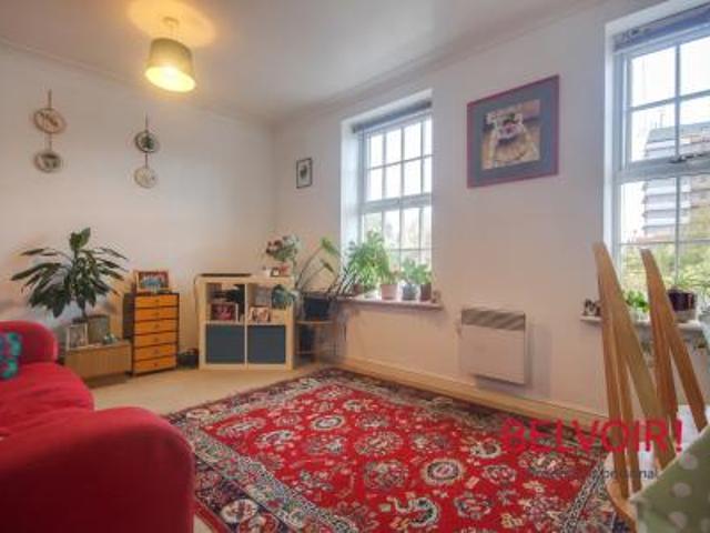 1 bedroom Flat To Let