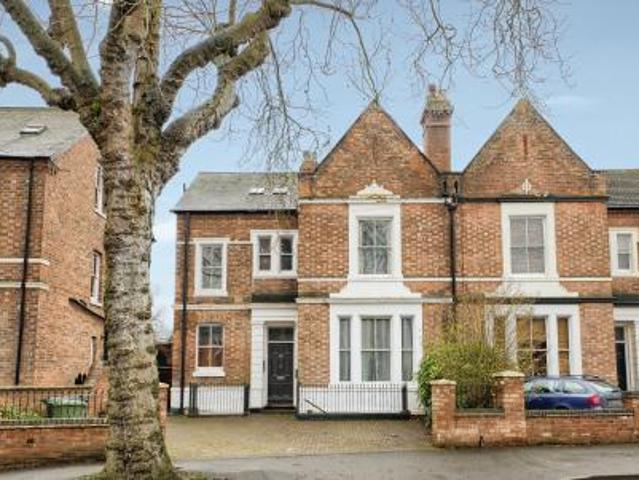 1 bedroom Flat To Let