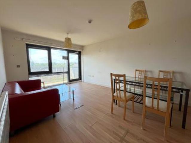 1 bedroom Flat To Let